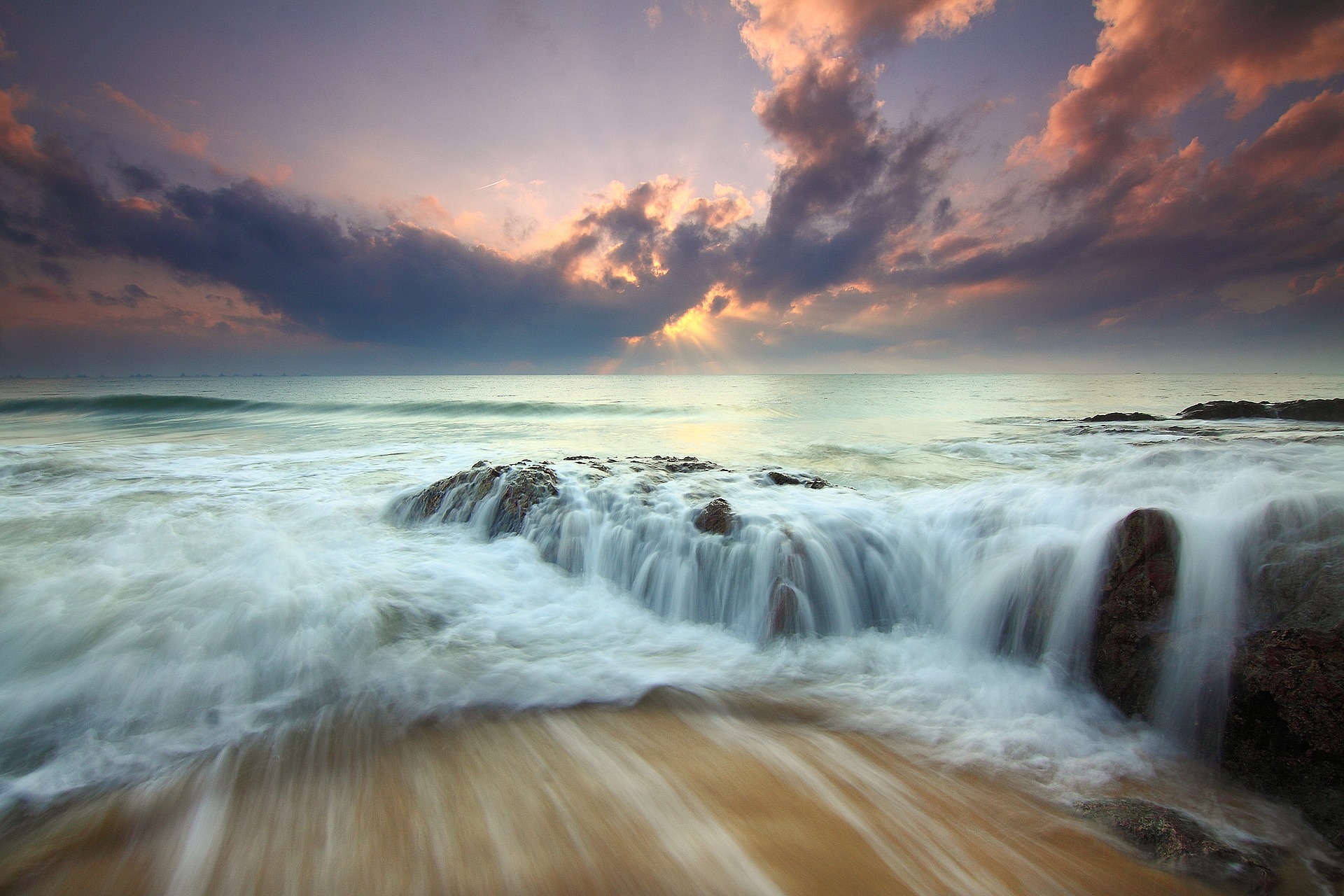 No one can possess the beautiful things of this Earth ...